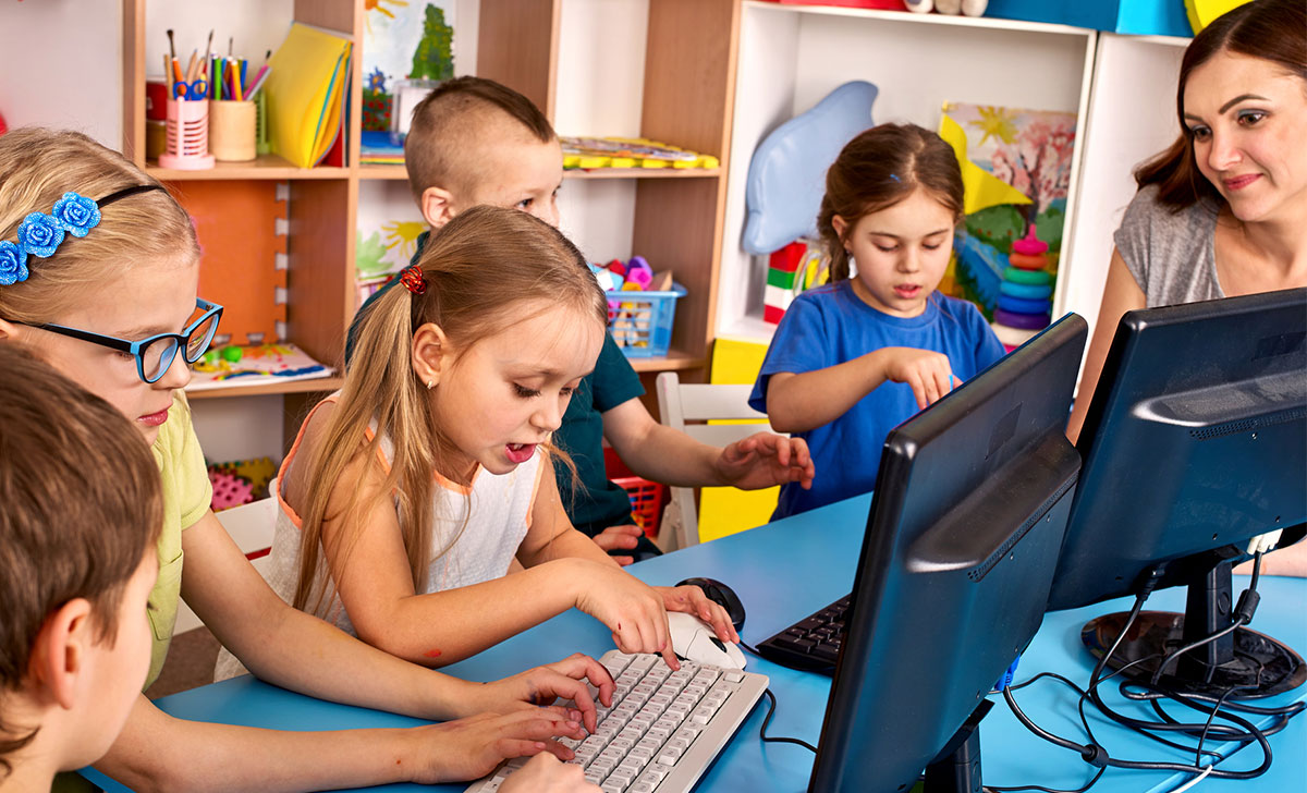 Play to Learn! A Guide to Gamification in the Classroom | BFX Furniture
