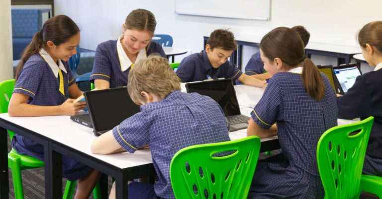 Six Ways to Improve Independent Learning in Students | BFX Furniture